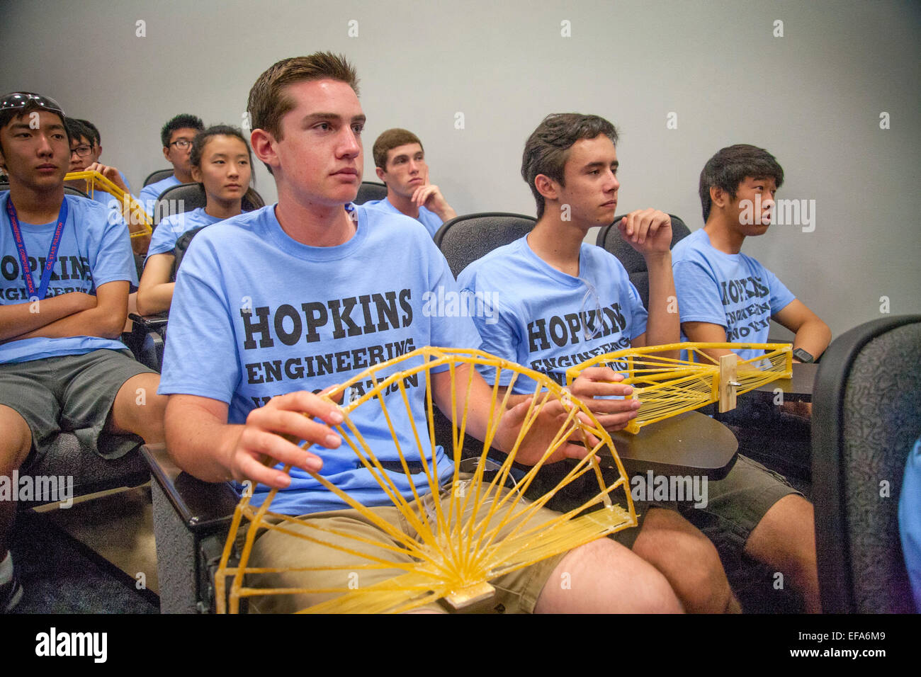 Students at California State University Fullerton School of Engineering ...