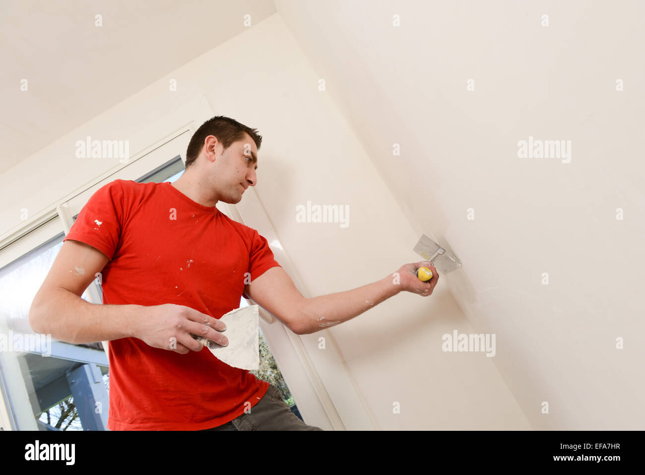 Installing plasterboard hi-res stock photography and images - Alamy