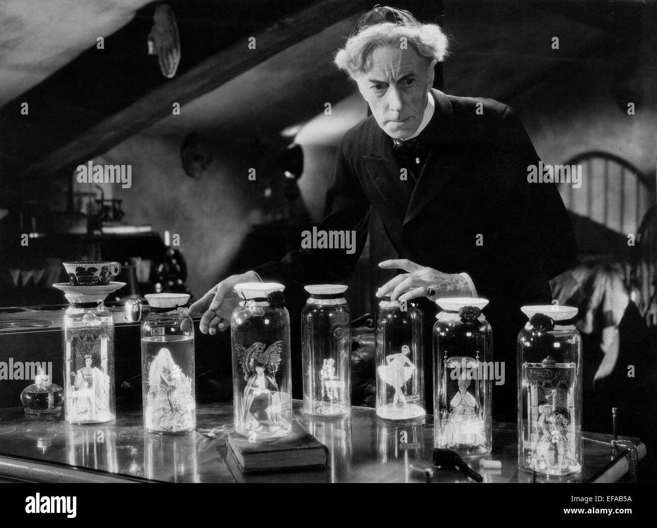 Thesiger hi-res stock photography and images - Alamy