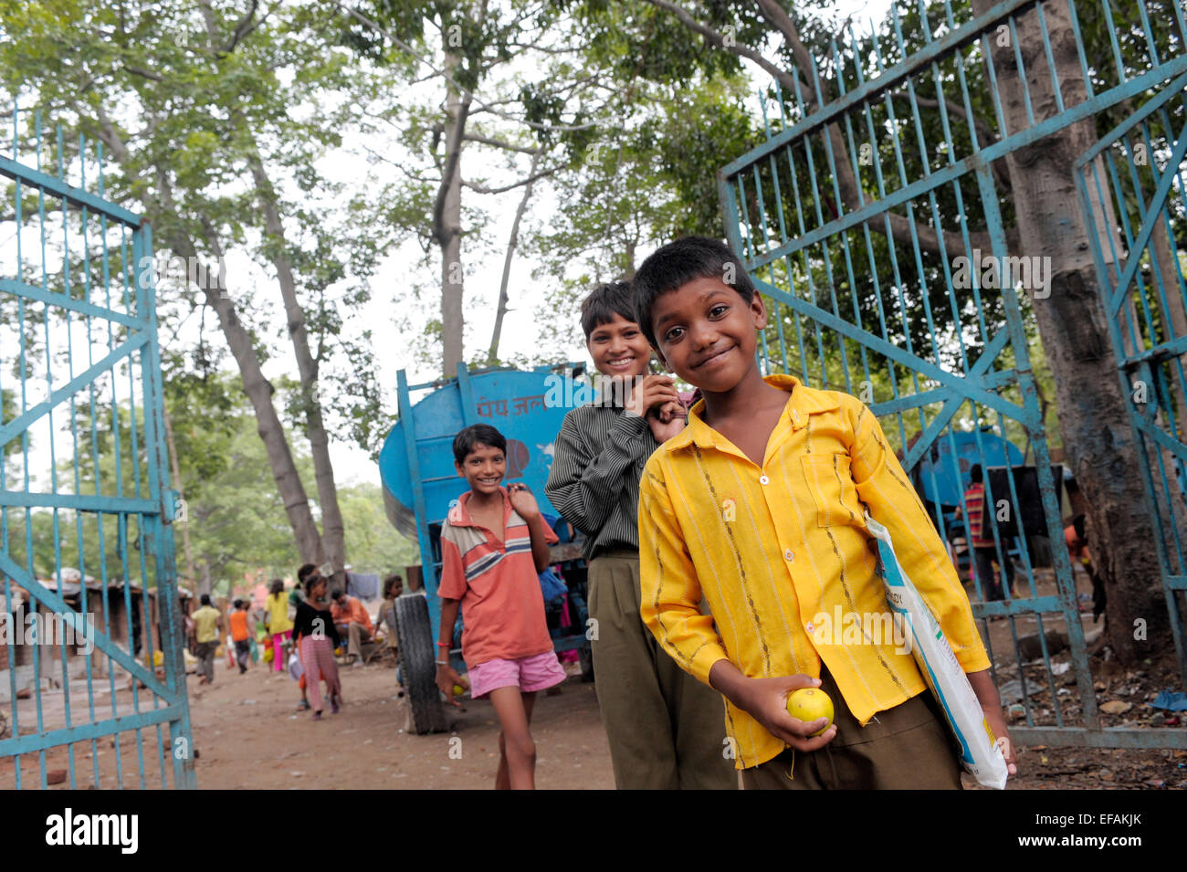 bus schools visit slum areas of delhi india to provide kids with ...