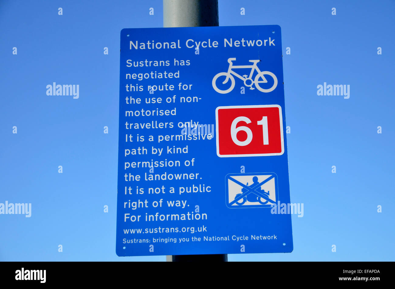 Sustrans cycle path sign hi-res stock photography and images - Alamy