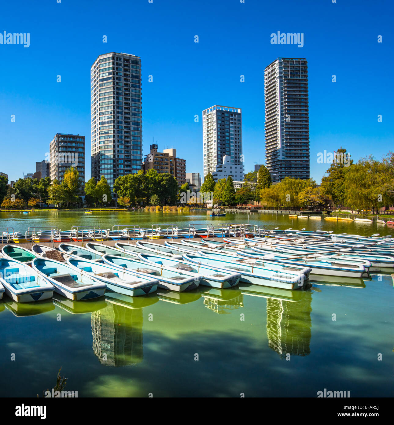 Shinjuku park tower tokyo hi-res stock photography and images - Alamy