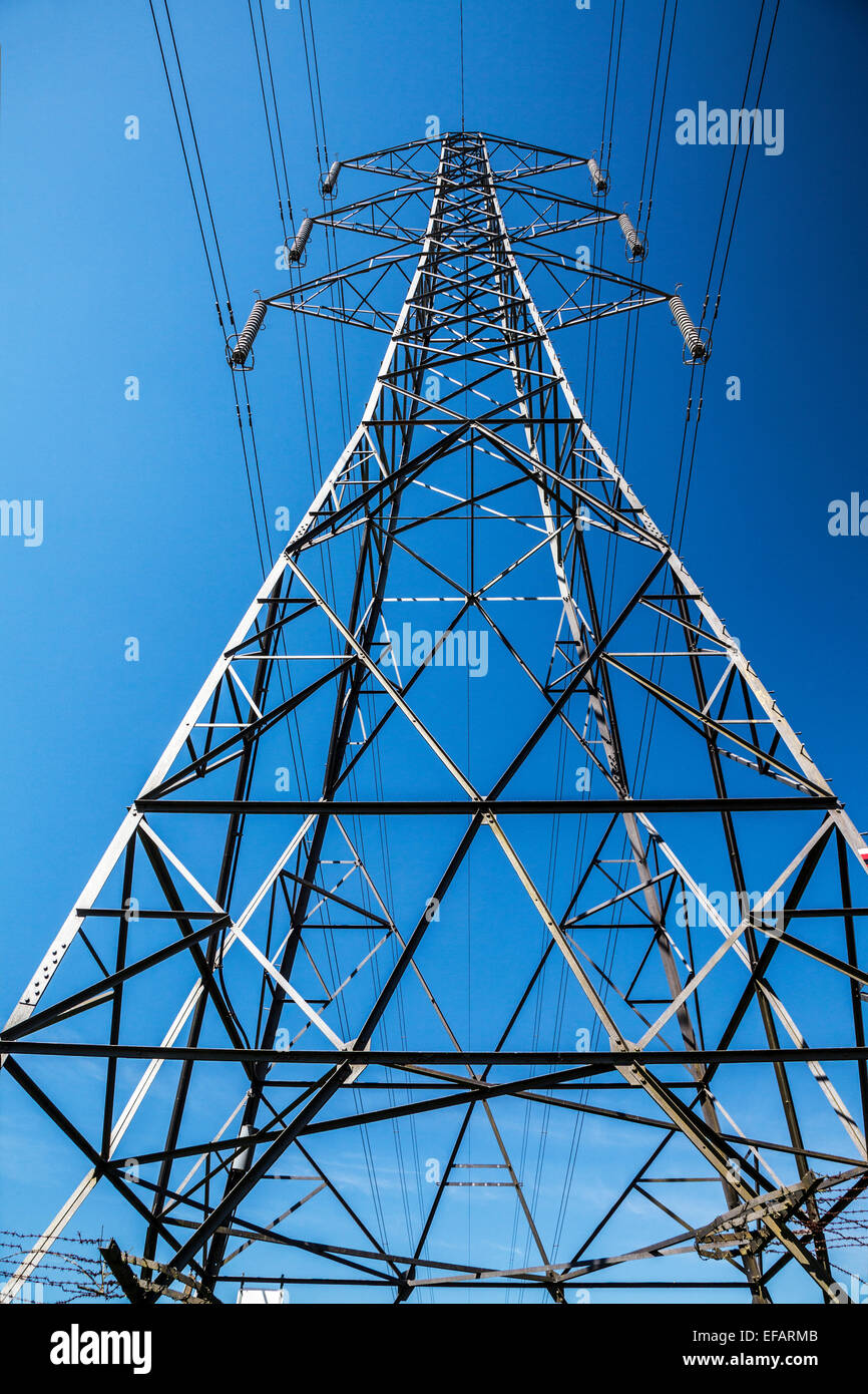 Electricity pylon sculpture hi-res stock photography and images - Alamy