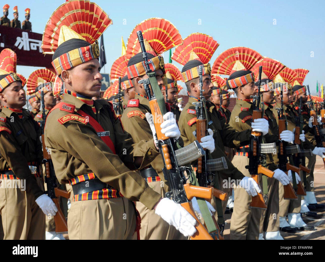 Bsf soldiers hi-res stock photography and images - Alamy