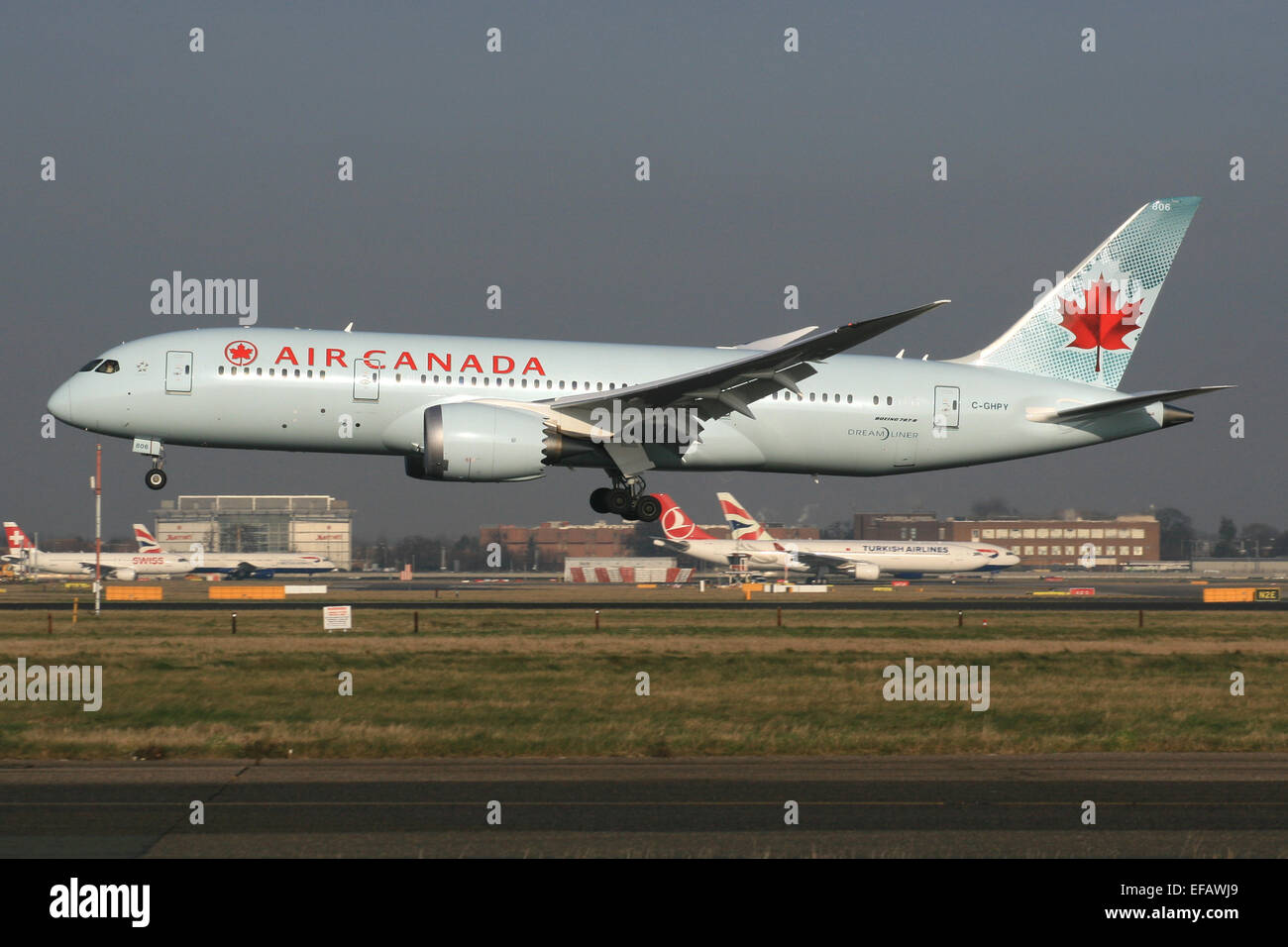 Air canada 787 dreamliner hi-res stock photography and images - Alamy