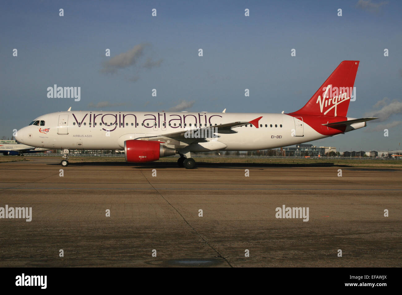 Virgin atlantic airbus a320 hi-res stock photography and images - Alamy