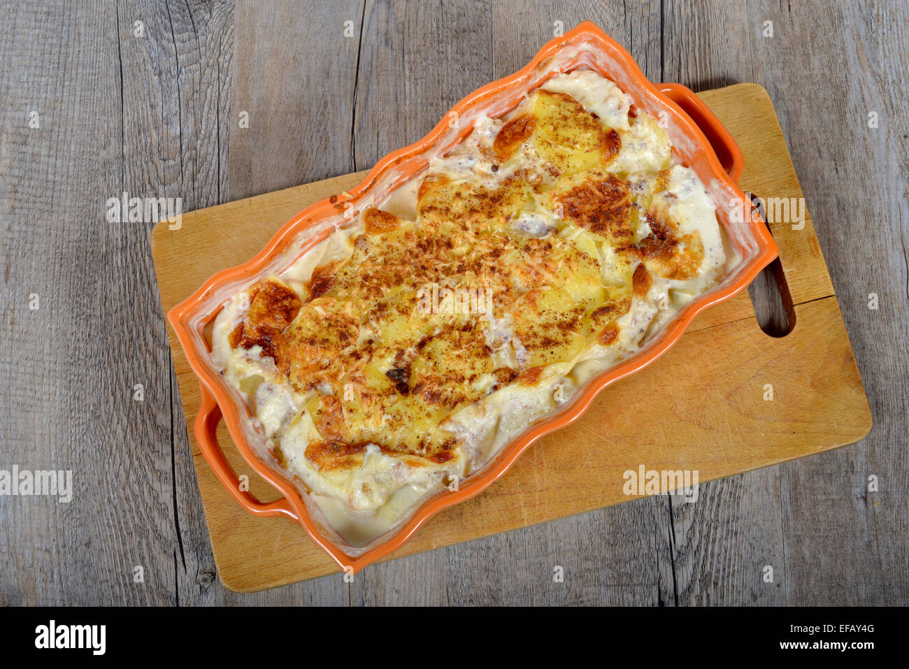 Gratin of potatoes in a rectangular dish Stock Photo - Alamy