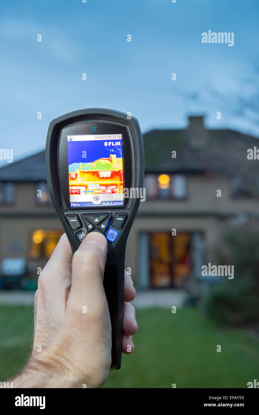 Digital camera hand held hi-res stock photography and images - Alamy