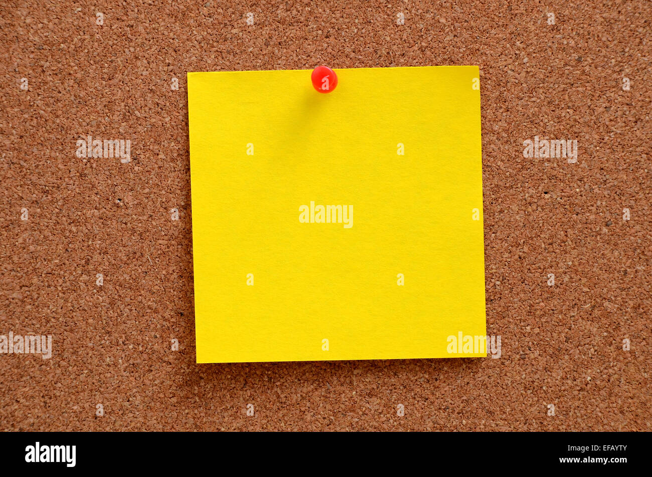 Pinned blank post note hi-res stock photography and images - Alamy
