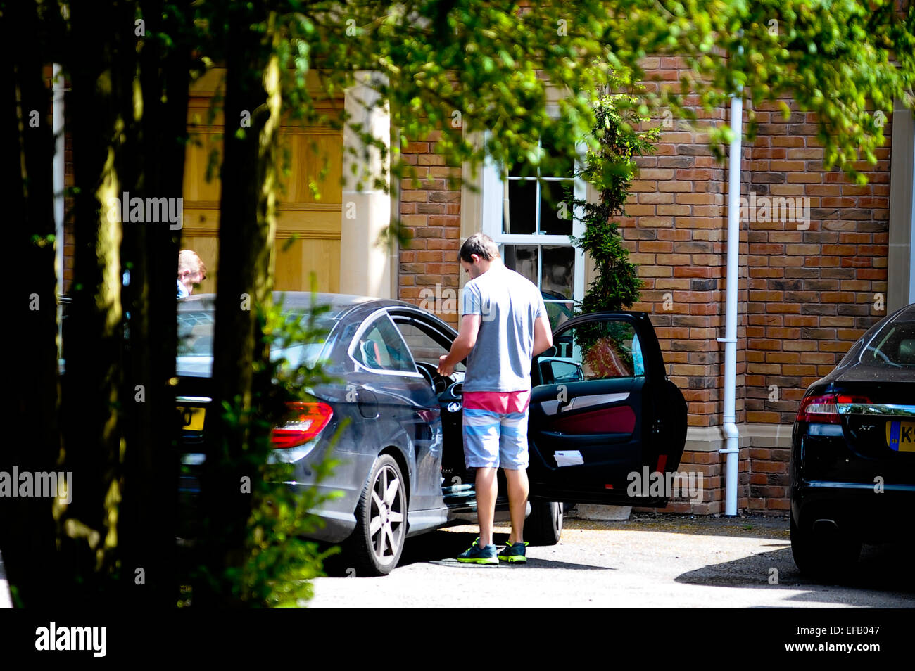 Family members arrives at the home of Danielle Lloyd and Jamie O'Hara ...
