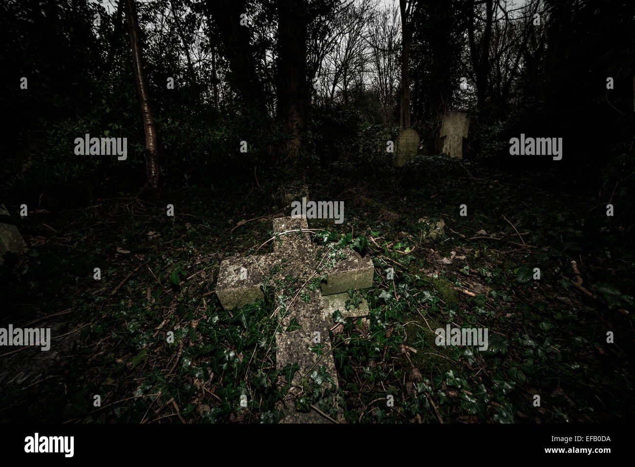 Highgate Cemetery (east) in North London, UK Stock Photo - Alamy