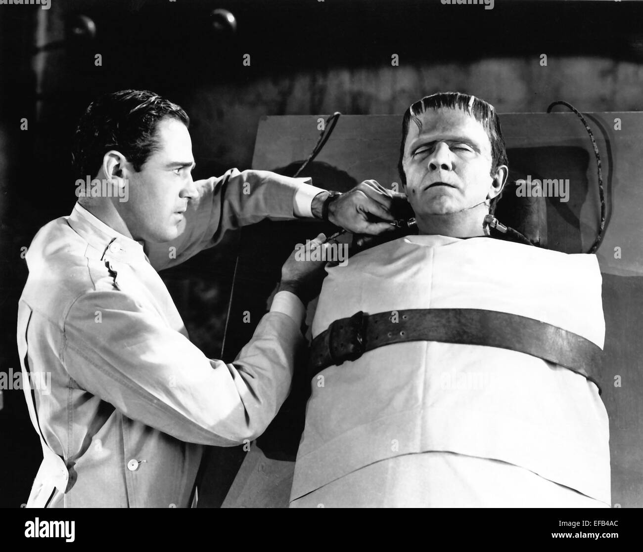 PATRIC KNOWLES, BELA LUGOSI, FRANKENSTEIN MEETS THE WOLF MAN, 1943 ...