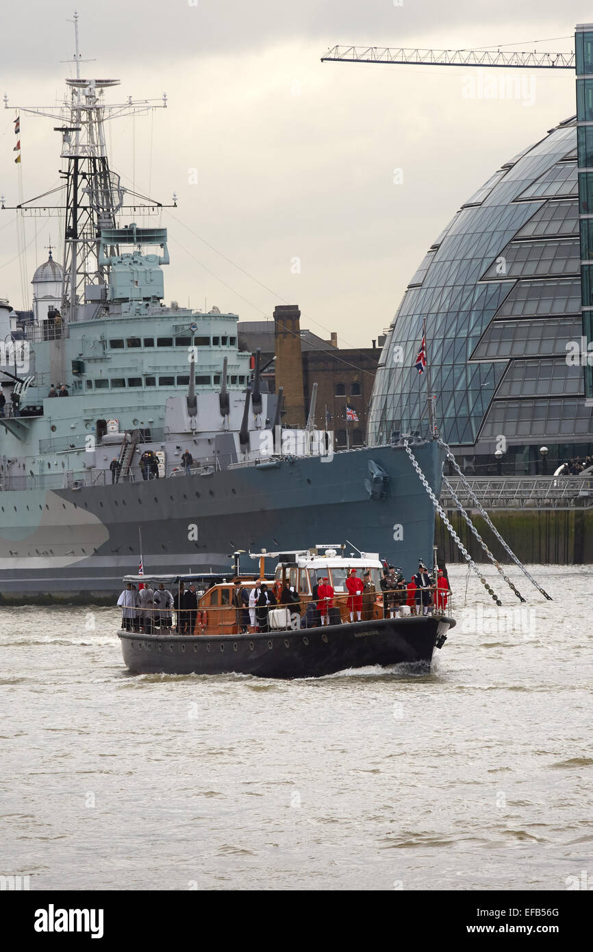 Sir winston churchill funeral boat hi-res stock photography and images ...