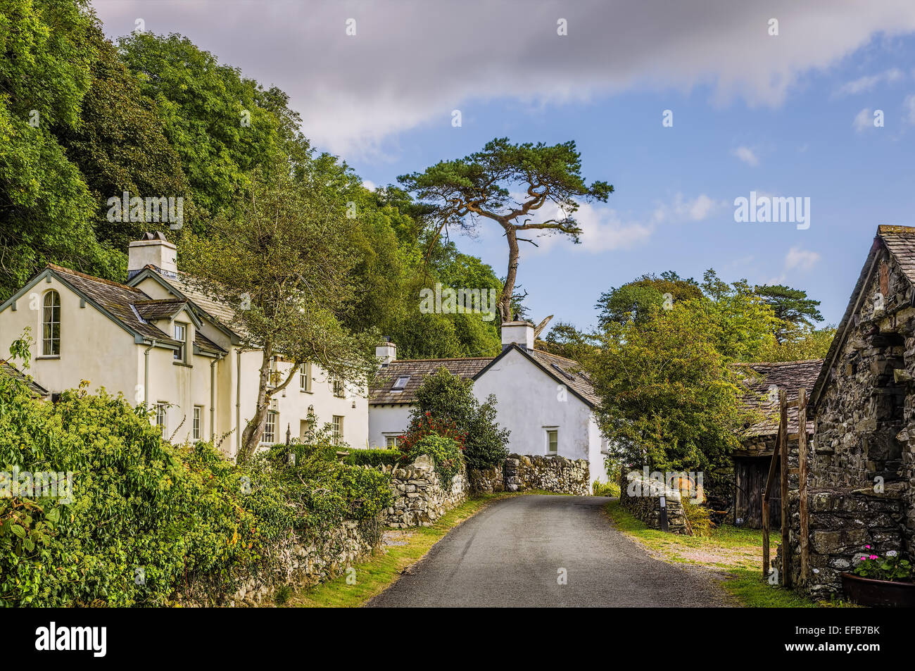 Country homes hi-res stock photography and images - Alamy