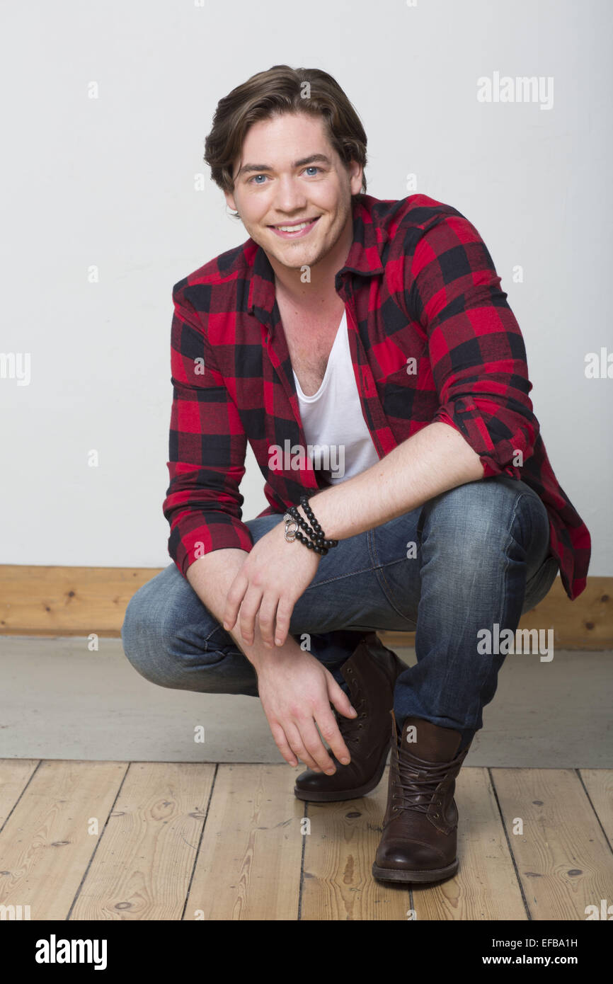 The new cast for the 11th season of German ARD TV series Rote Rosen is ...