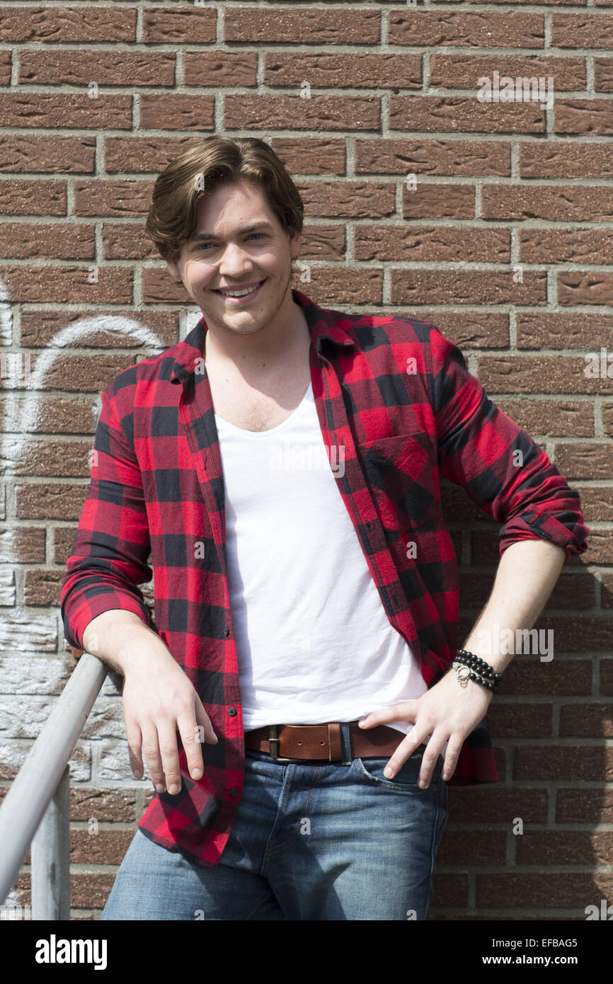 The new cast for the 11th season of German ARD TV series Rote Rosen is ...