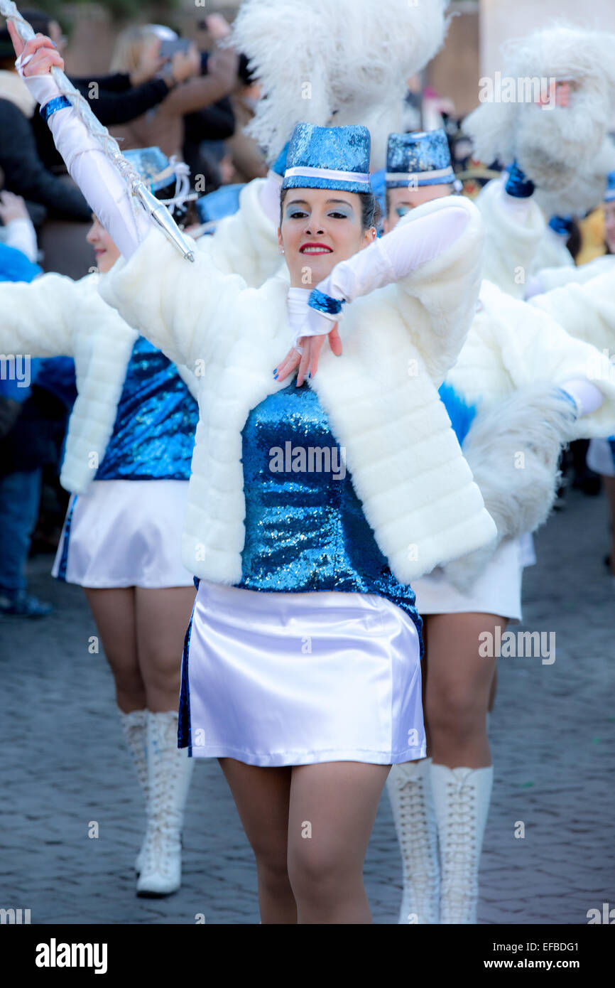 College majorettes hi-res stock photography and images - Alamy