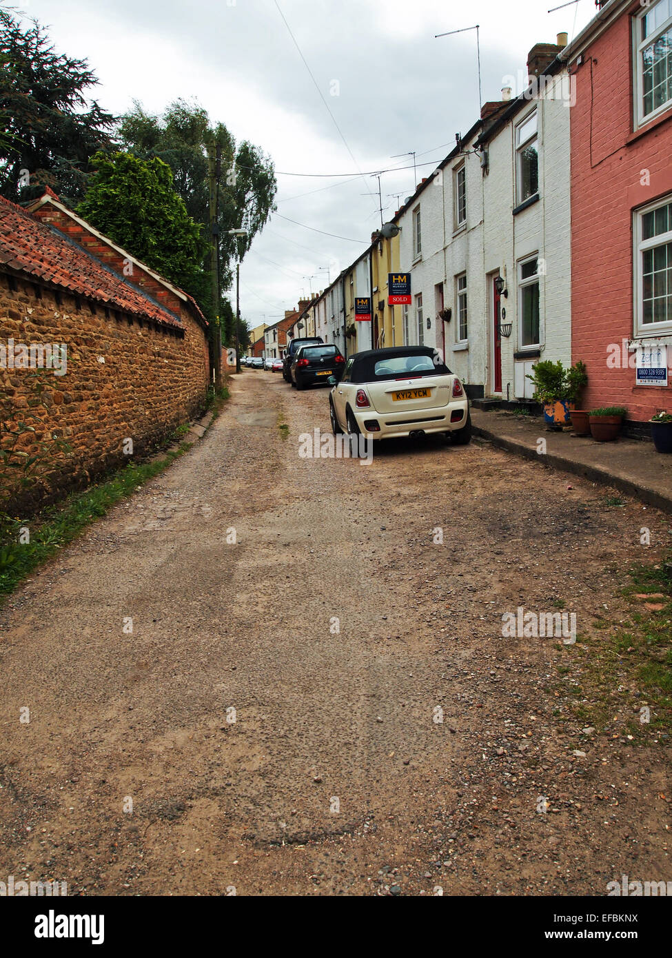 Village road with houses by side hi-res stock photography and images ...