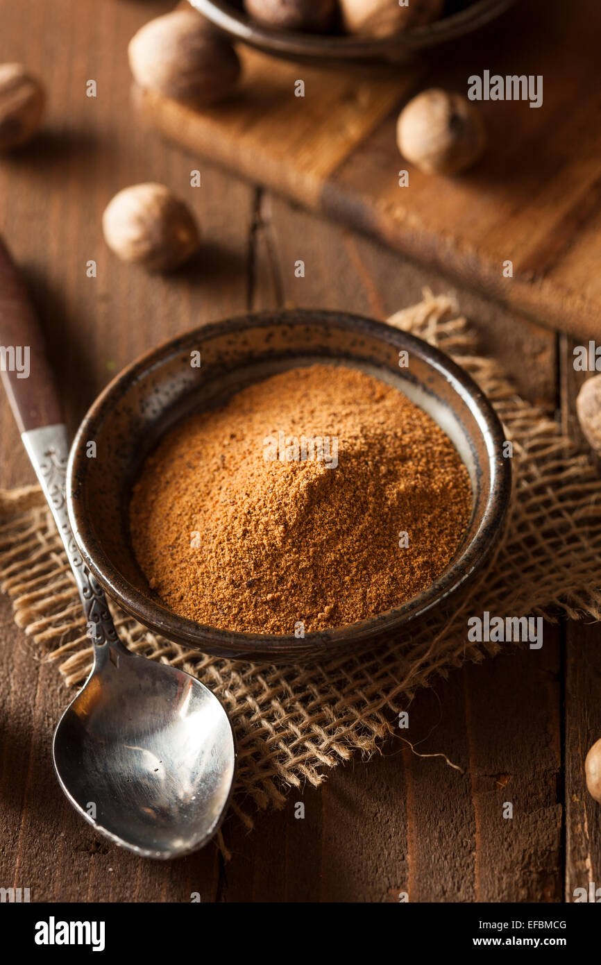 Nutmeg spice hi-res stock photography and images - Alamy