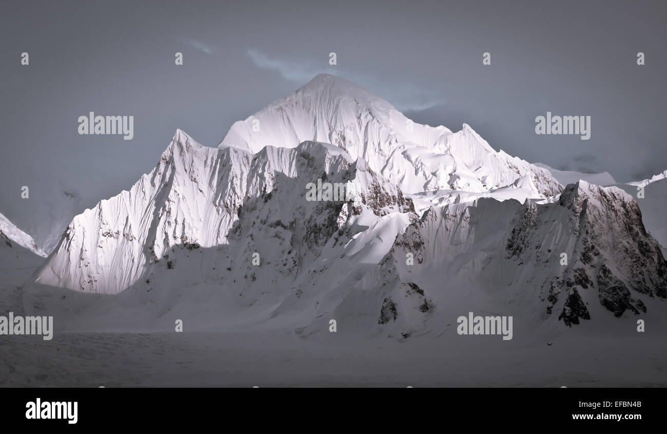 Beautiful snow-capped mountains Stock Photo - Alamy