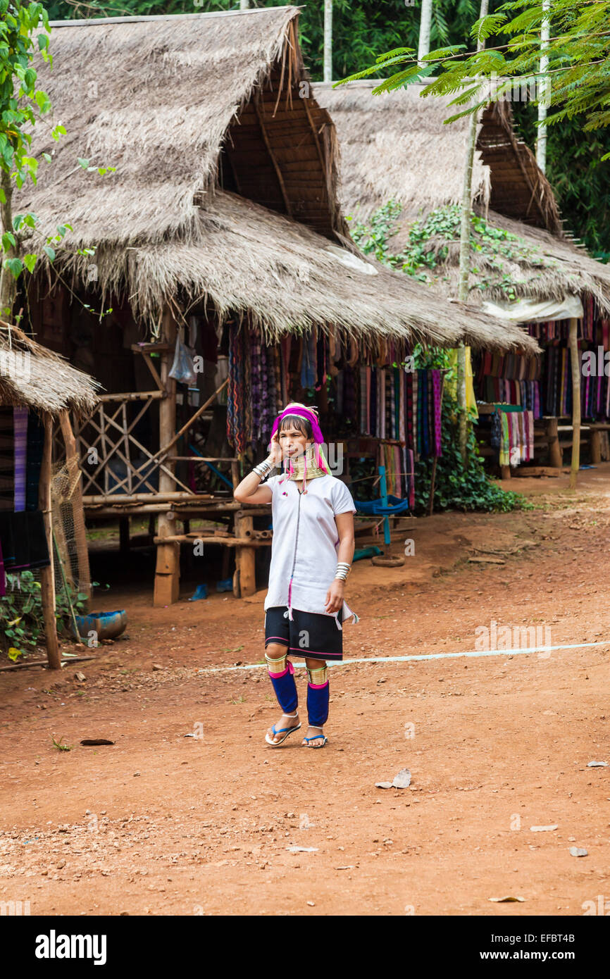Karen Padong village, Chiang Rai, Thailand - local long neck villager ...
