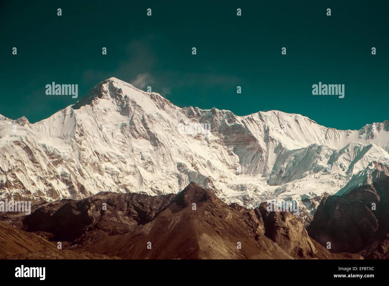 Beautiful snow-capped mountains Stock Photo - Alamy