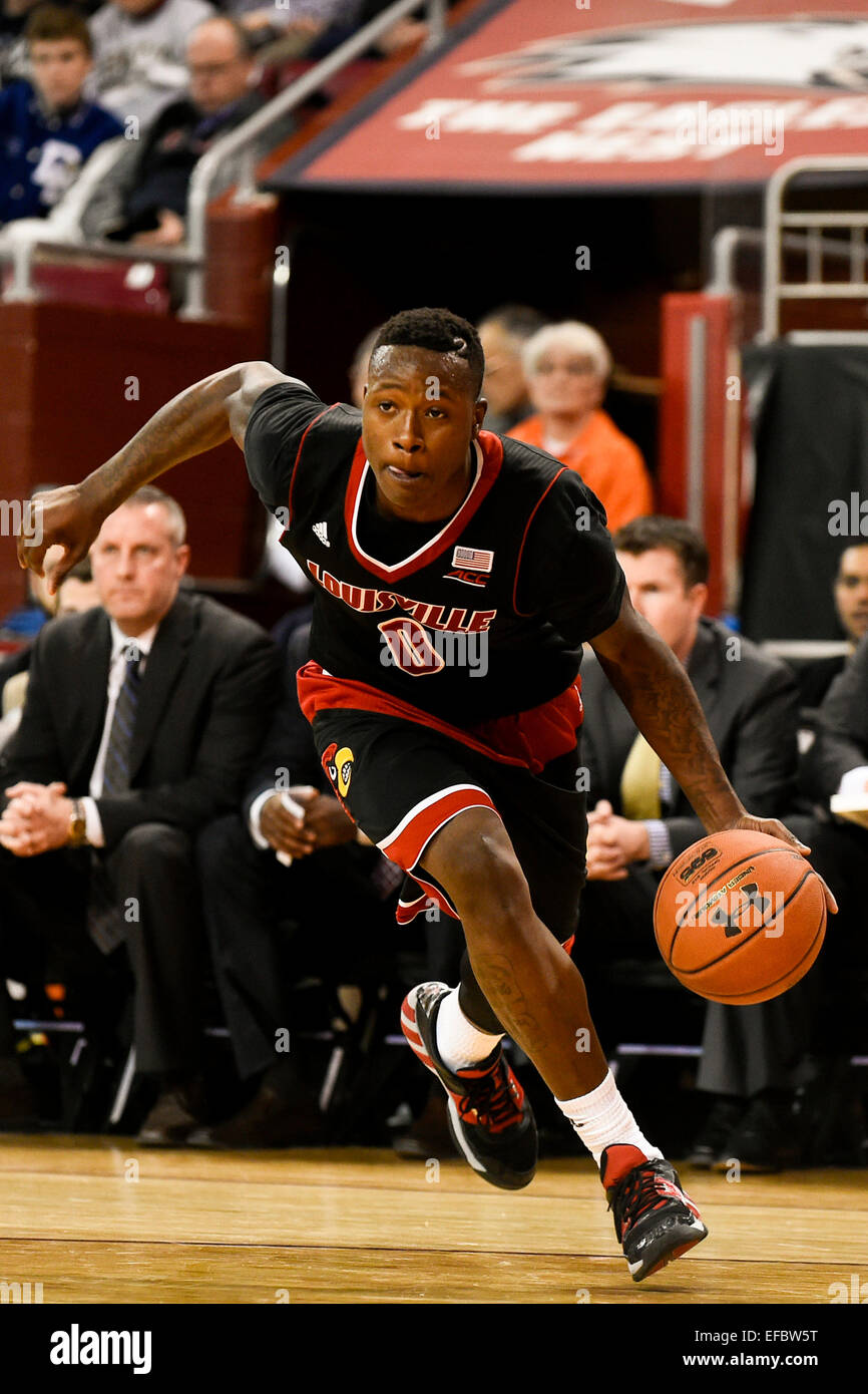 Chestnut Hill, Massachusetts, USA. 28th Jan, 2015. Louisville Cardinals ...