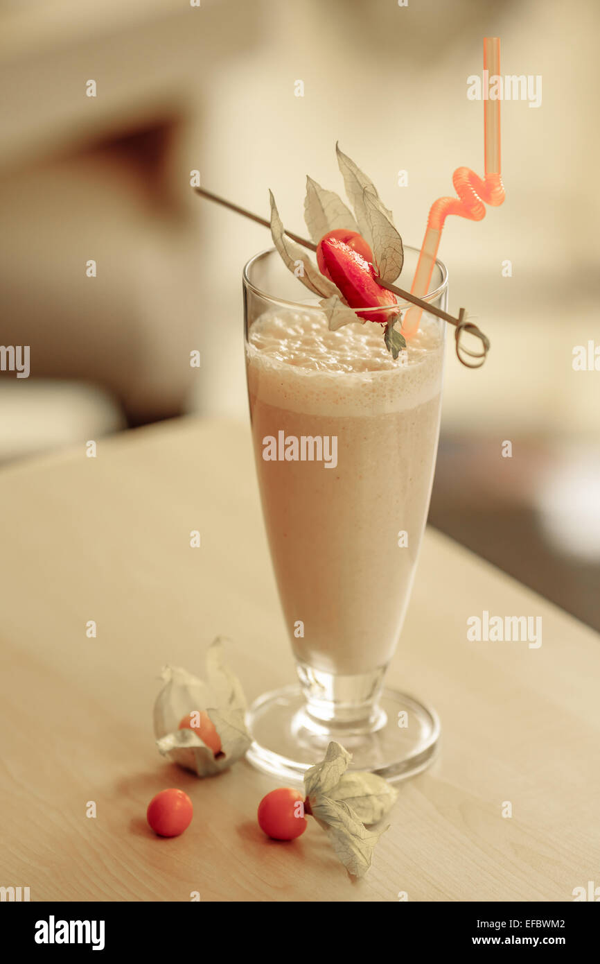 Milkshake strawbery hi-res stock photography and images - Alamy