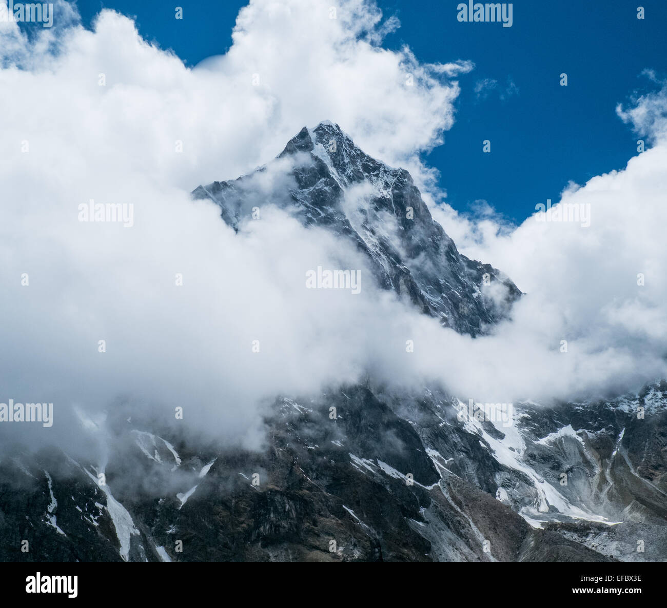 Beautiful snow-capped mountains Stock Photo - Alamy