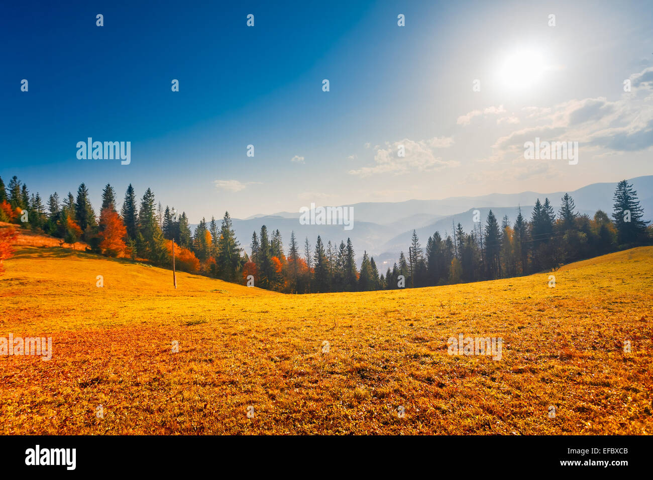 Sunny hills hi-res stock photography and images - Alamy