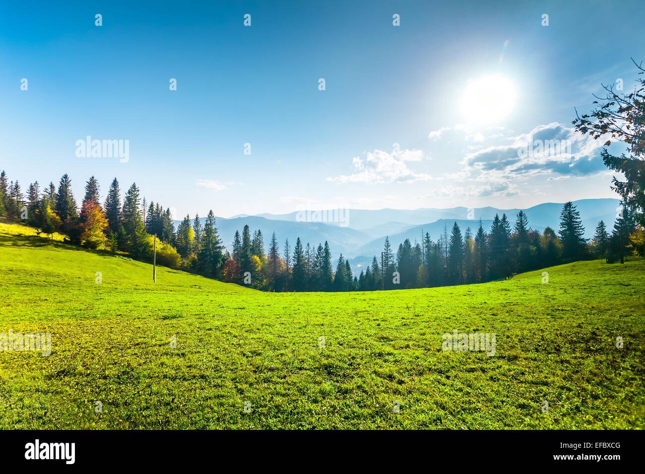 Sunny hills hi-res stock photography and images - Alamy