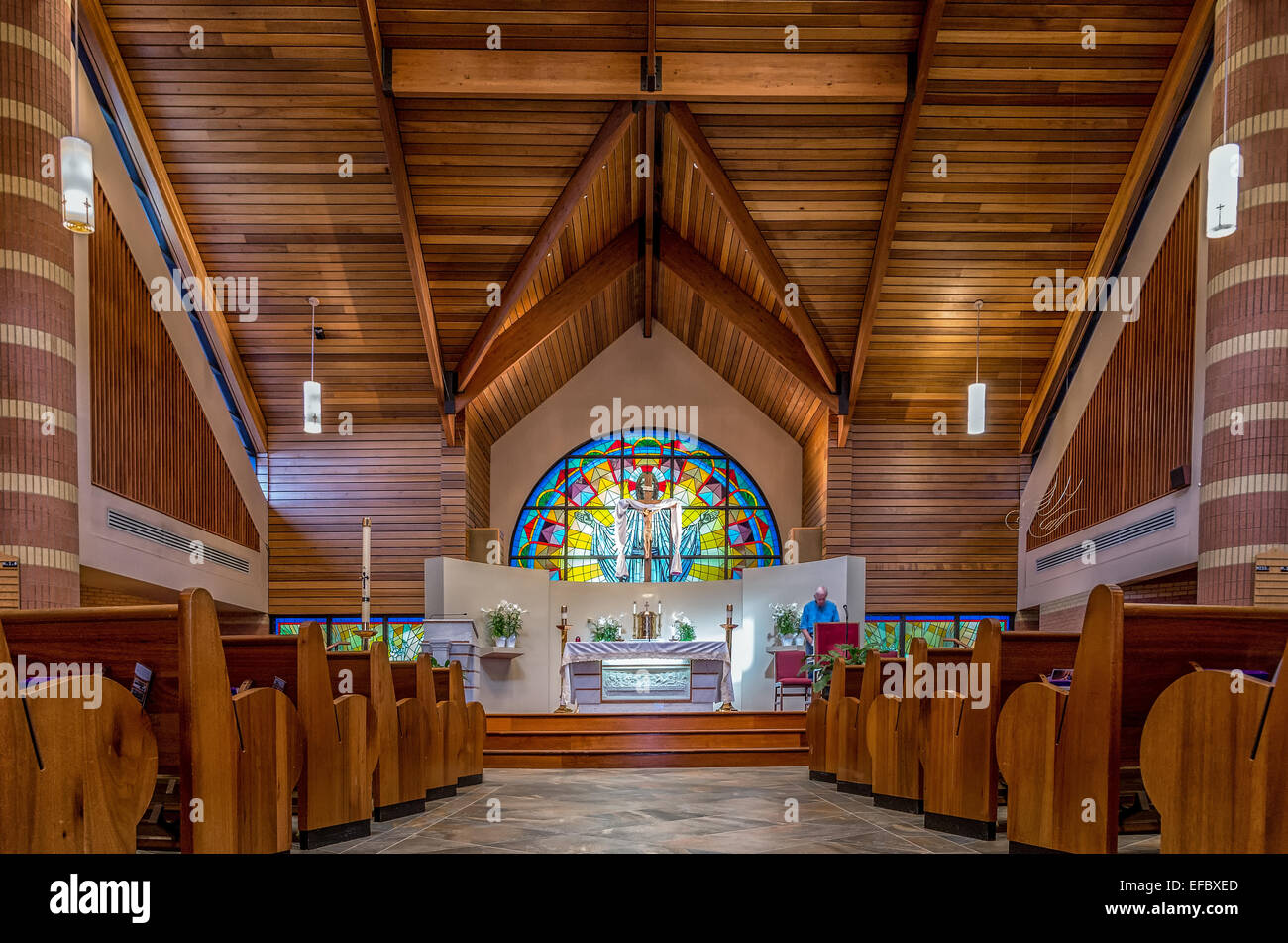 Catholic church interior cross structure hi-res stock photography and ...