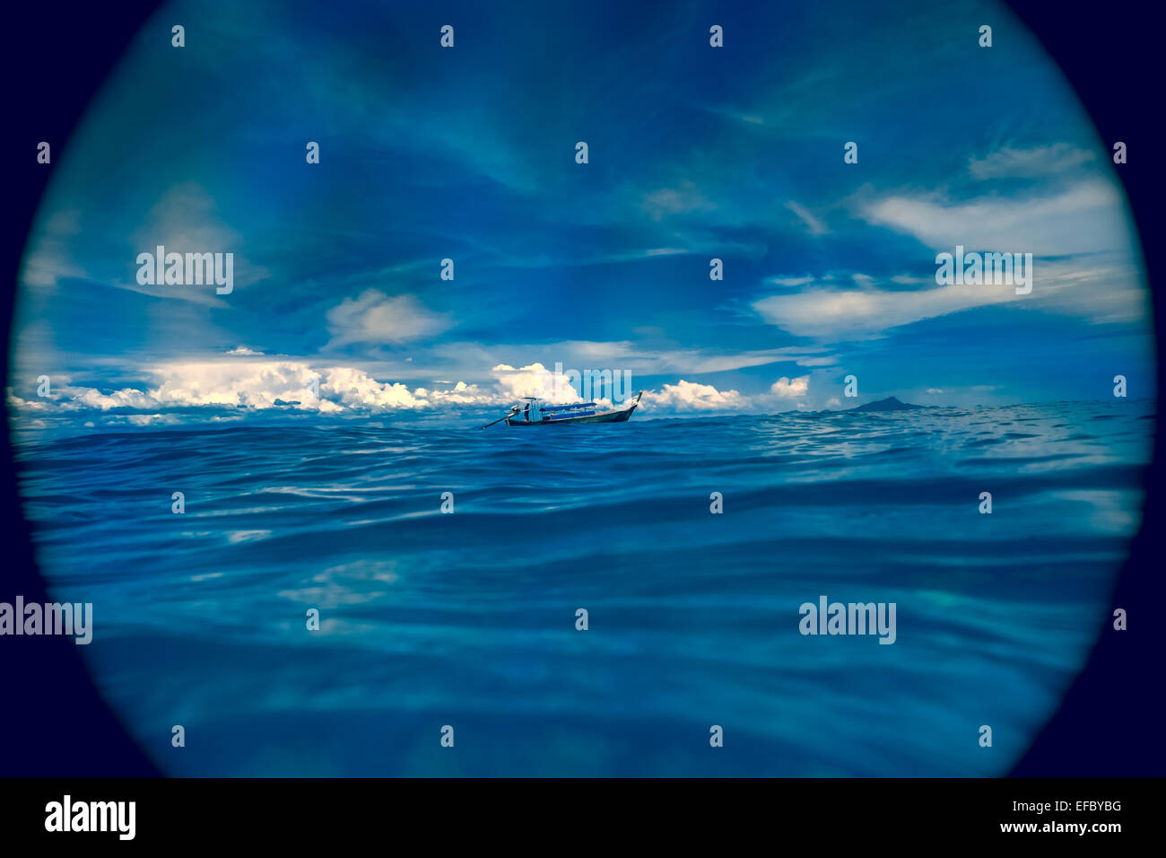 Brass porthole window hi-res stock photography and images - Alamy
