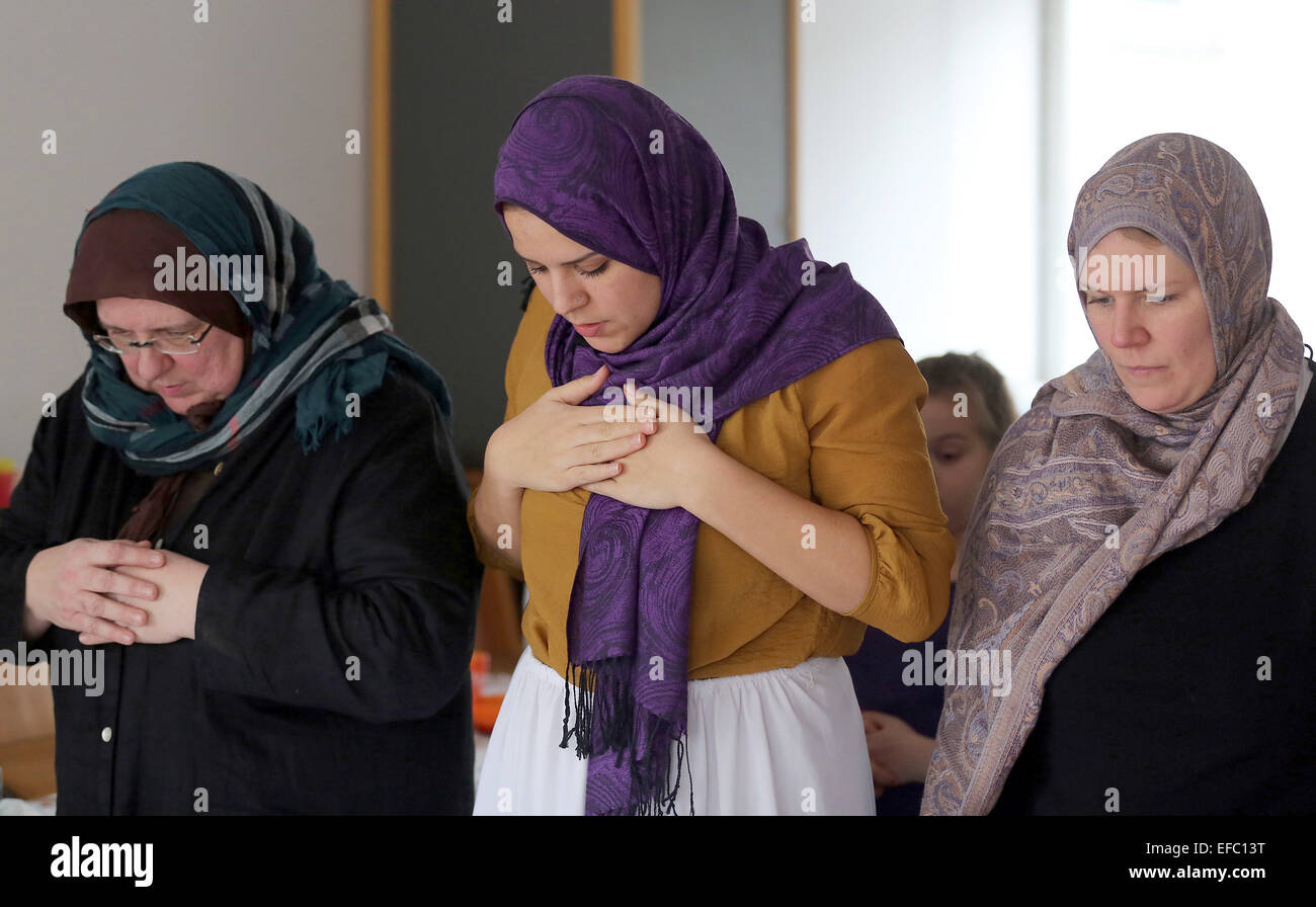 Cologne, Germany. 25th Jan, 2015. Muslim women of the liberal-islamic ...
