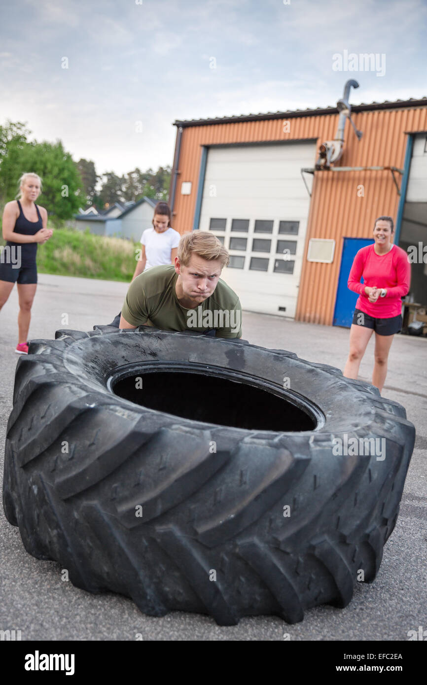 Outdoor exercise male 30s hi-res stock photography and images - Alamy