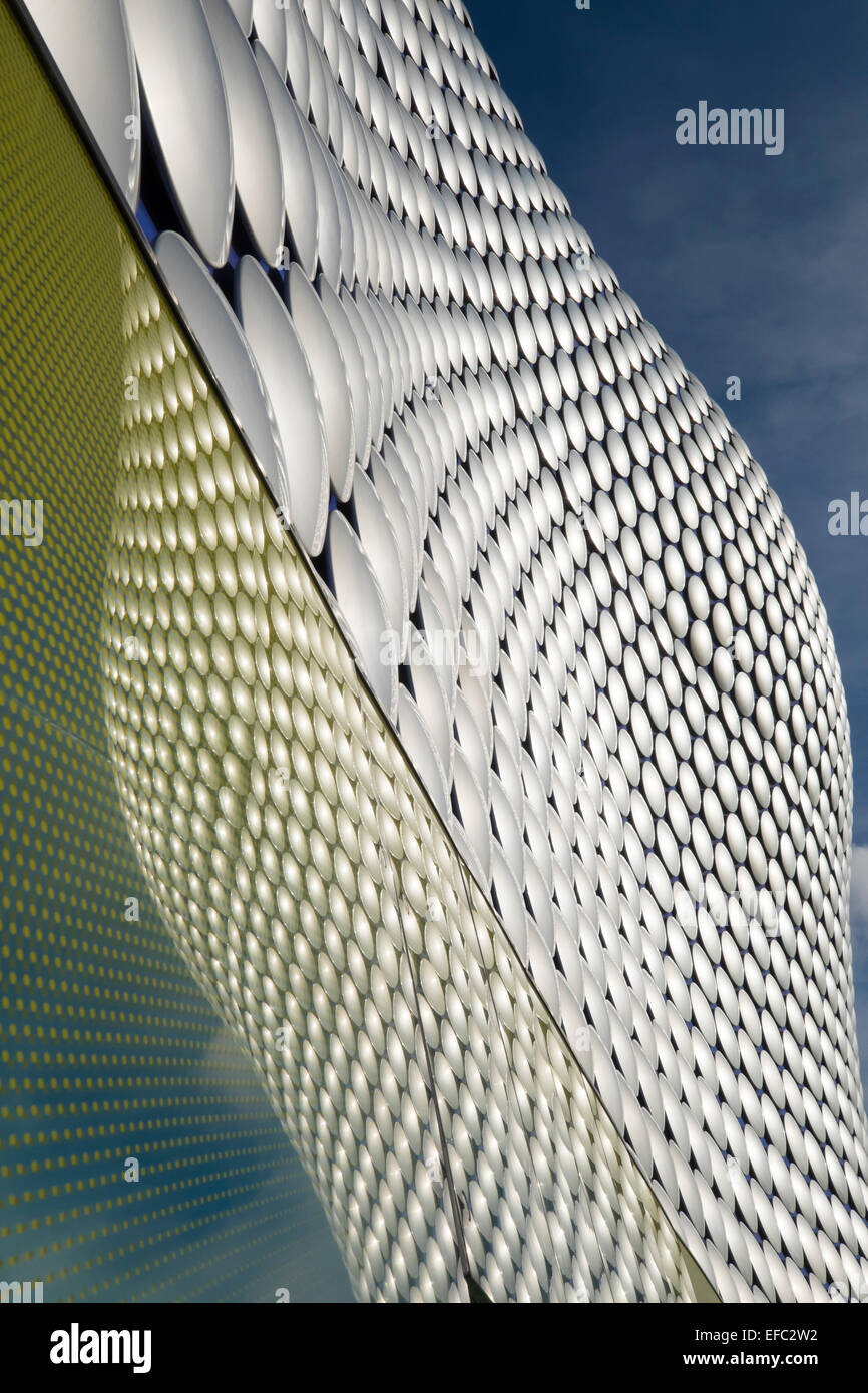 The iconic Selfridges building at The Bullring Shopping Centre ...