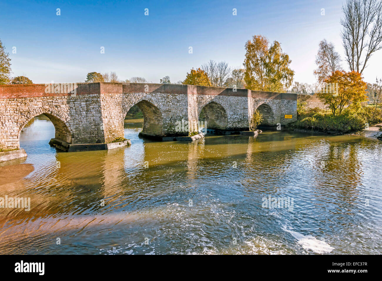 Bridge over the Medway at Yalding in Kent Stock Photo - Alamy