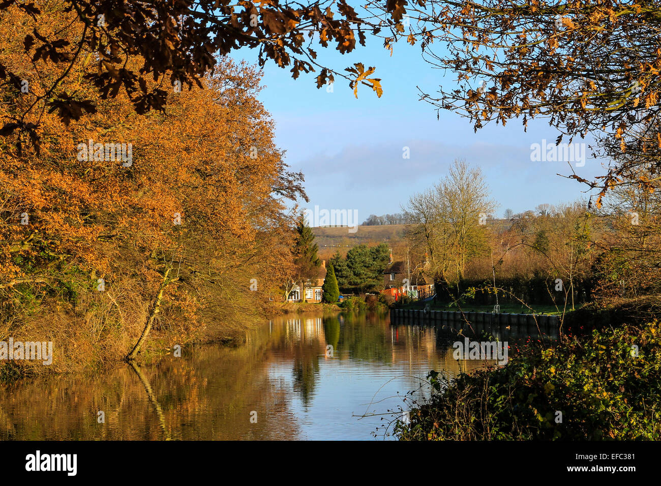 Yalding in kent hi-res stock photography and images - Alamy
