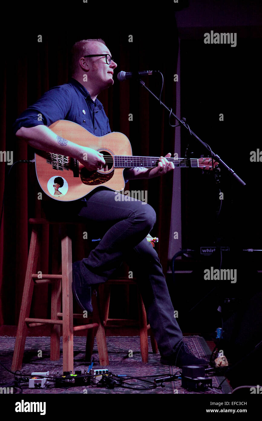 American Indy Rock star Mike Doughty singing at a live gig in Austin ...