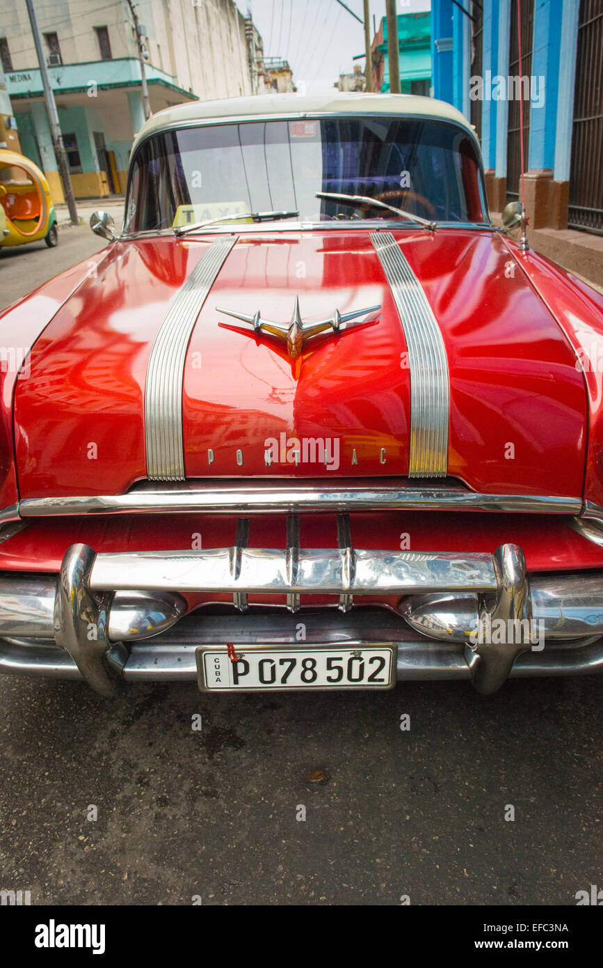 Classic 1950s pontiac taxi hi-res stock photography and images - Alamy