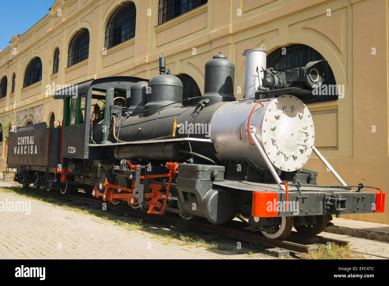 Cuba Old Havana La Habana Vieja Avenida del Puerto Port vintage train ...