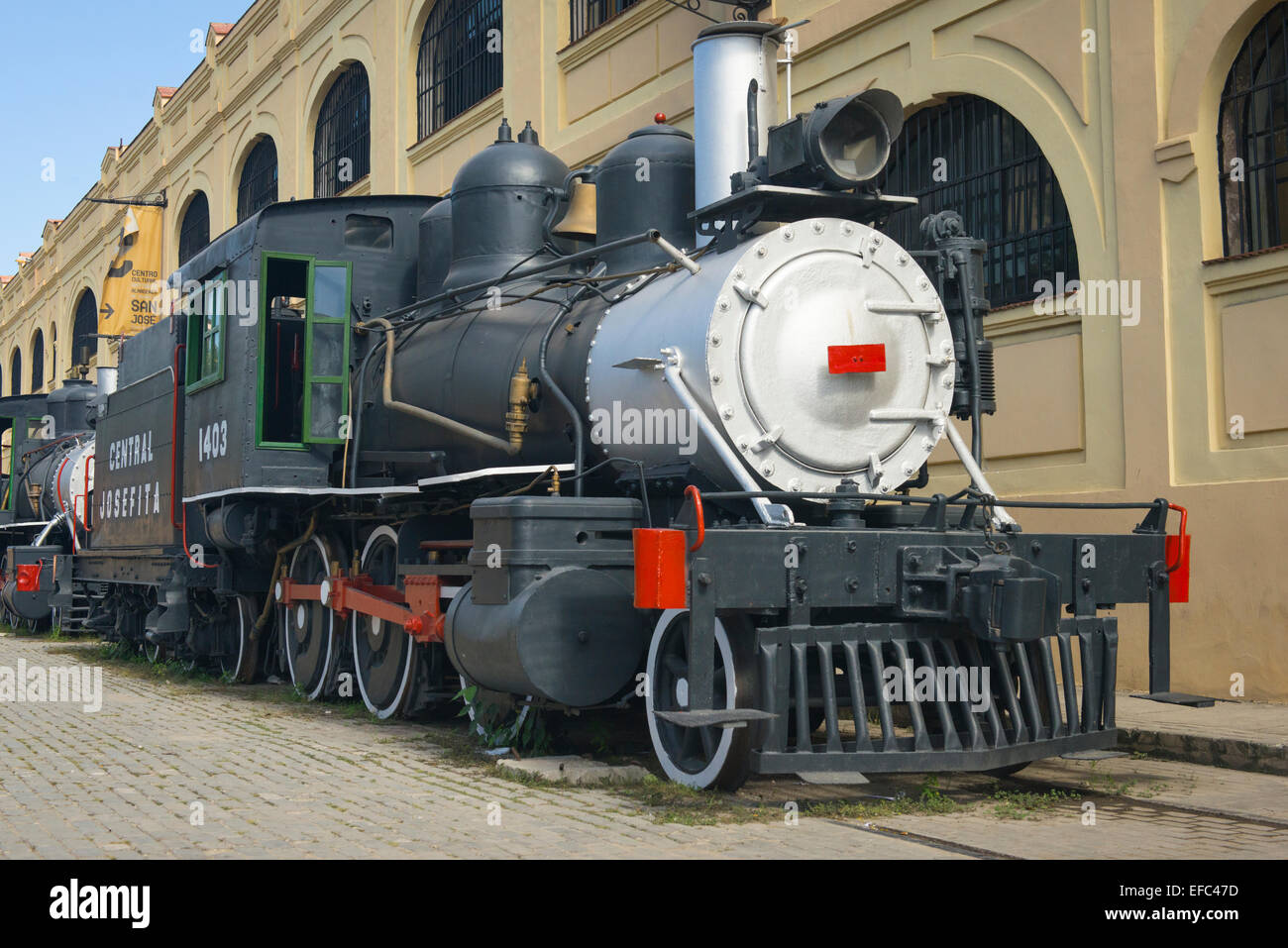 Cuba Old Havana La Habana Vieja Avenida del Puerto Port vintage train ...