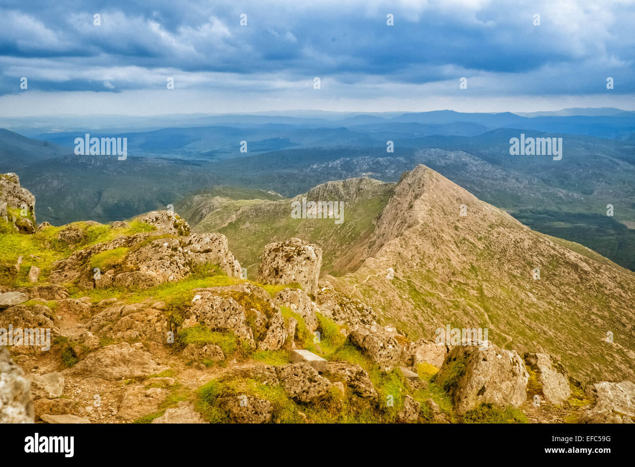 Cloudy at the top of snowdon hi-res stock photography and images - Alamy
