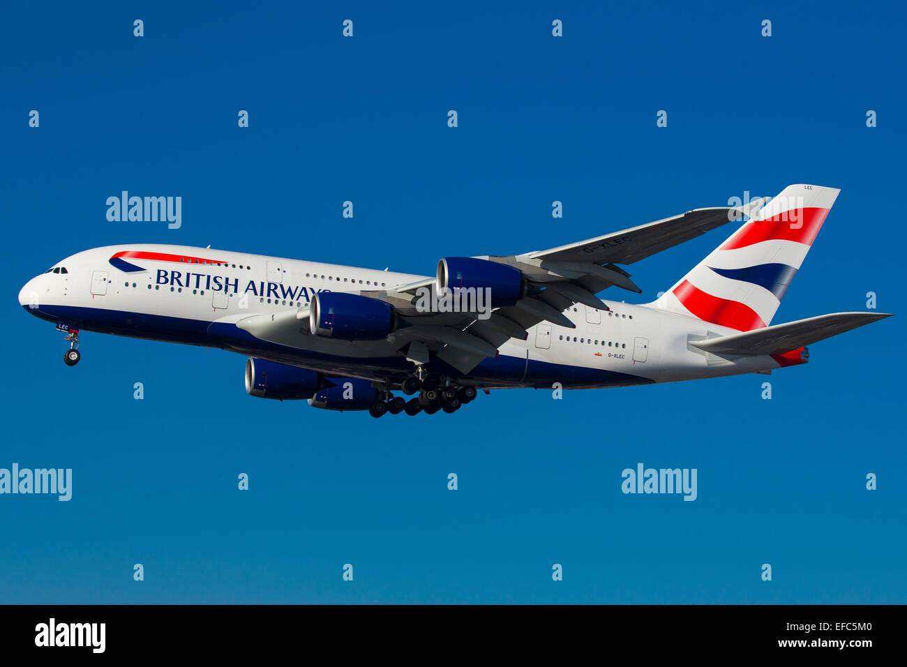 Ba airbus a380 hi-res stock photography and images - Alamy