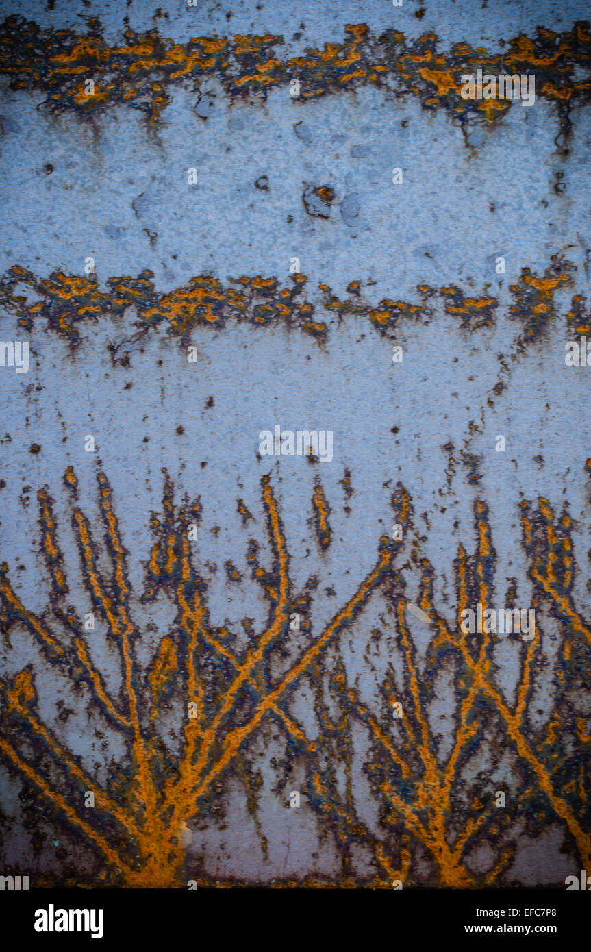 A rust pattern on a steel beam Stock Photo - Alamy