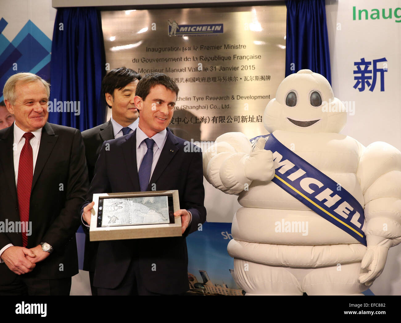 Shanghai, China. 31st Jan, 2015. French Prime Minister Manuel Valls (R ...