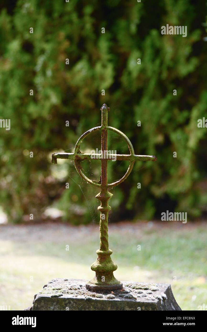 Metal gravestone cross at Bedford cemetery, Bedford, Bedfordshire ...