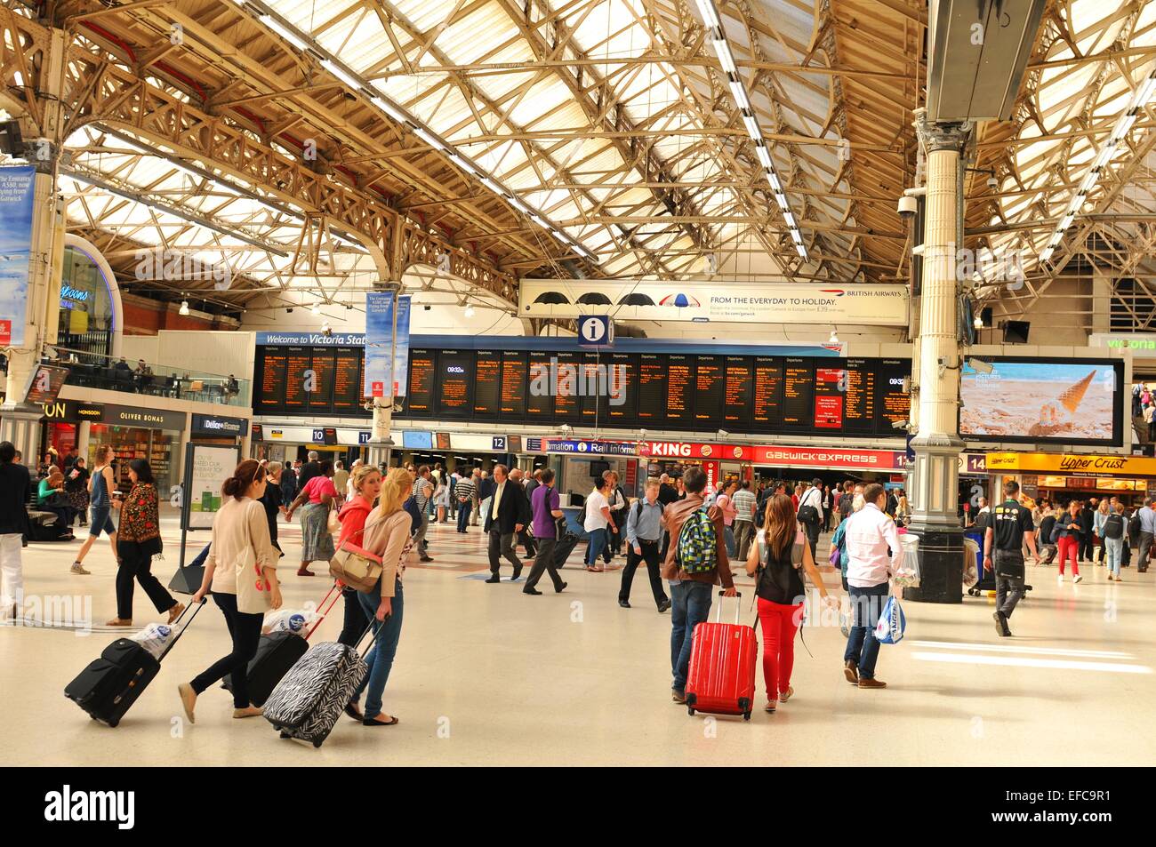 Busy train station ticketing hi-res stock photography and images - Alamy