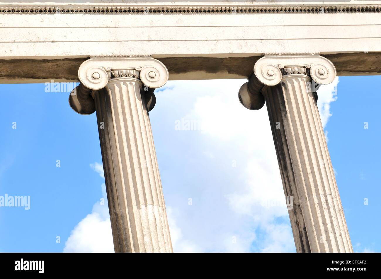 Architectural detail of Greek columns Stock Photo - Alamy