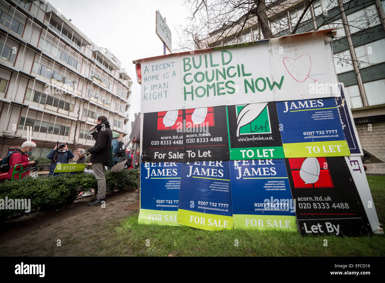 London, UK. 31th Jan, 2015. Lewisham activists ‘People Before Profit ...